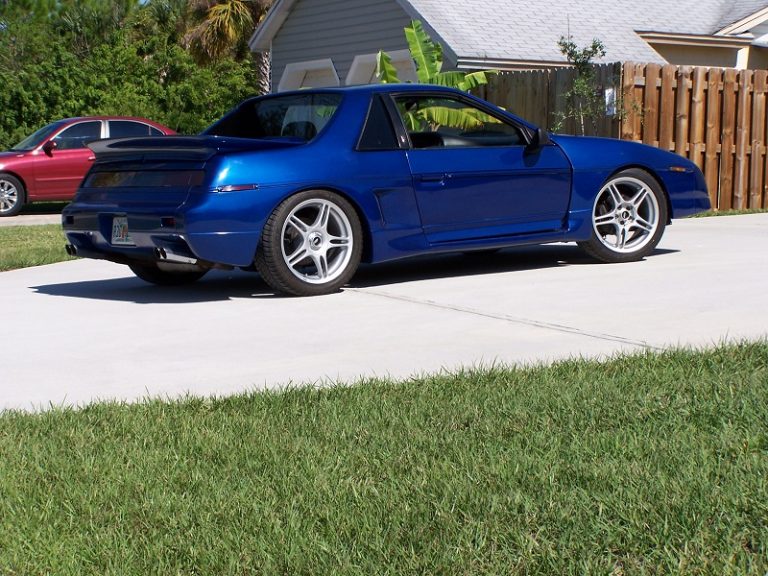 Fan Car Friday: 1987 Pontiac Fiero | FantomWorks